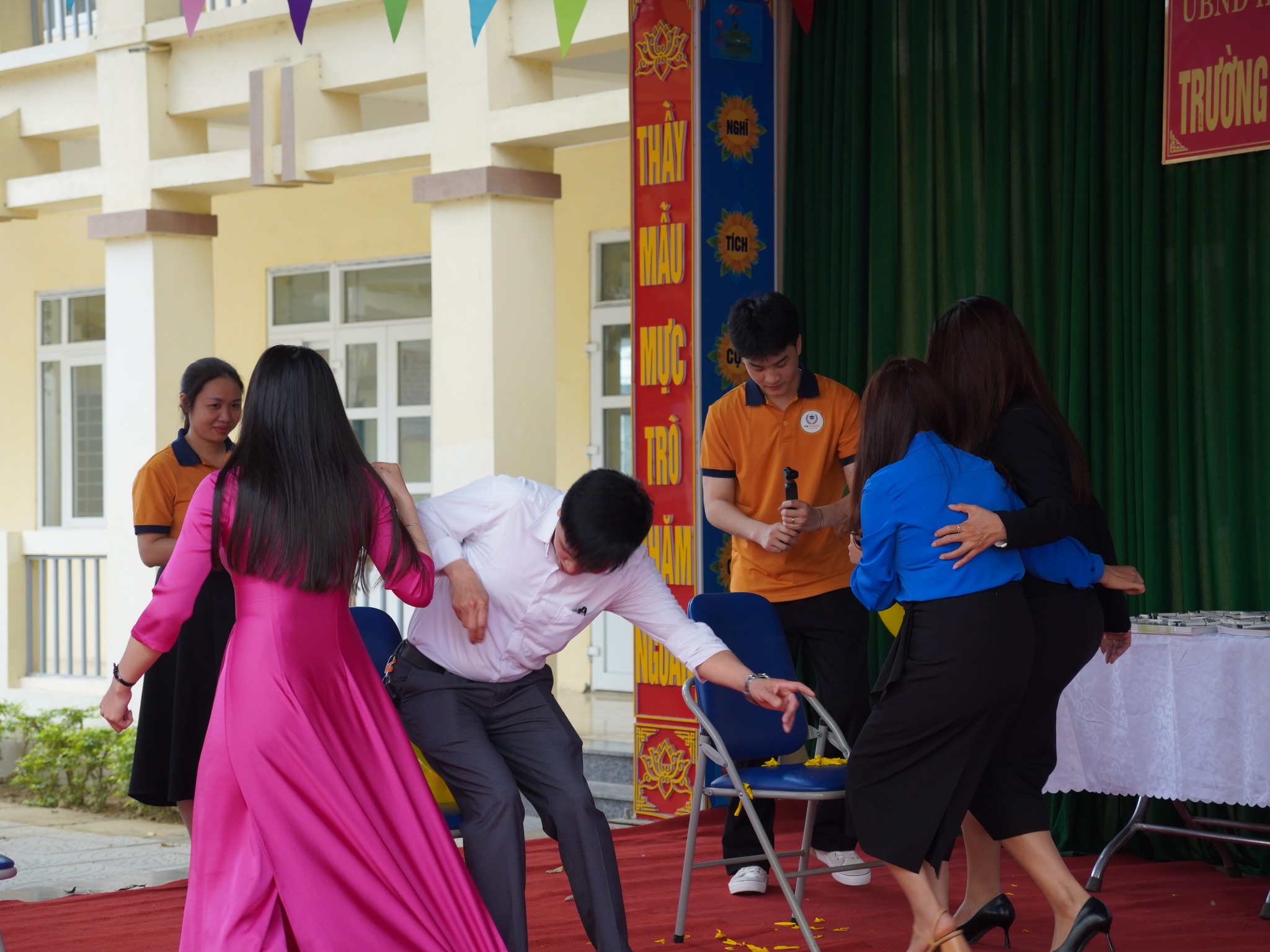 Trang chủ - VN SCHOOL