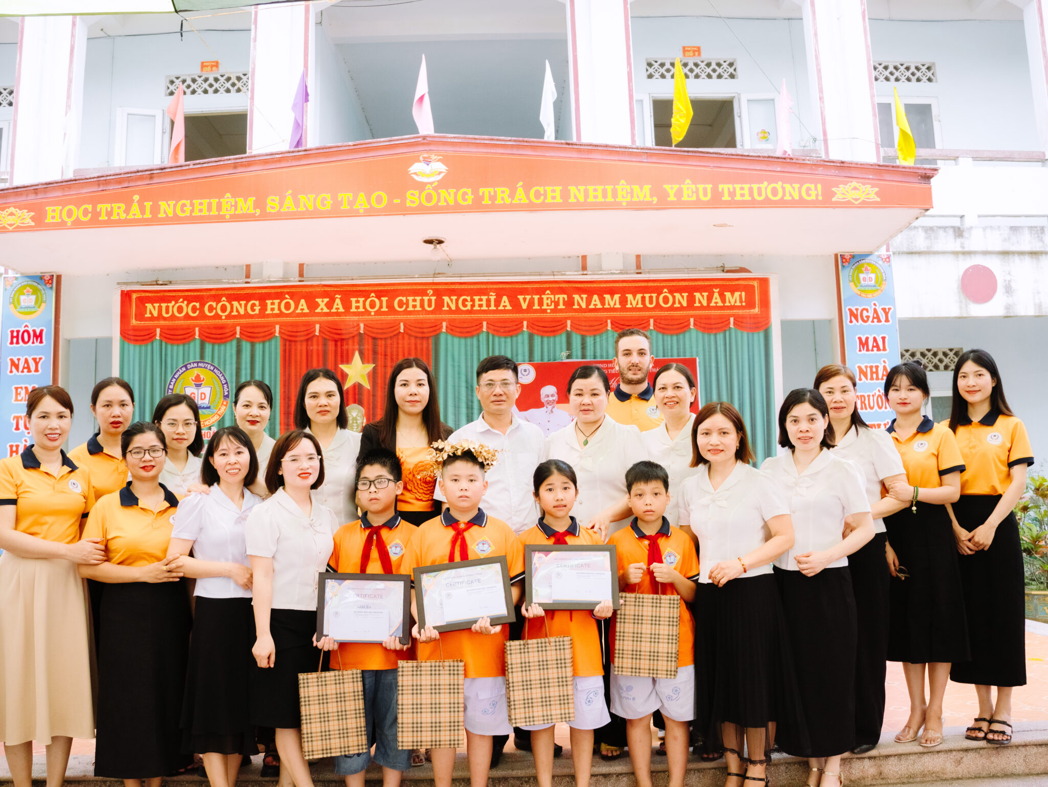 Trang chủ - VN SCHOOL